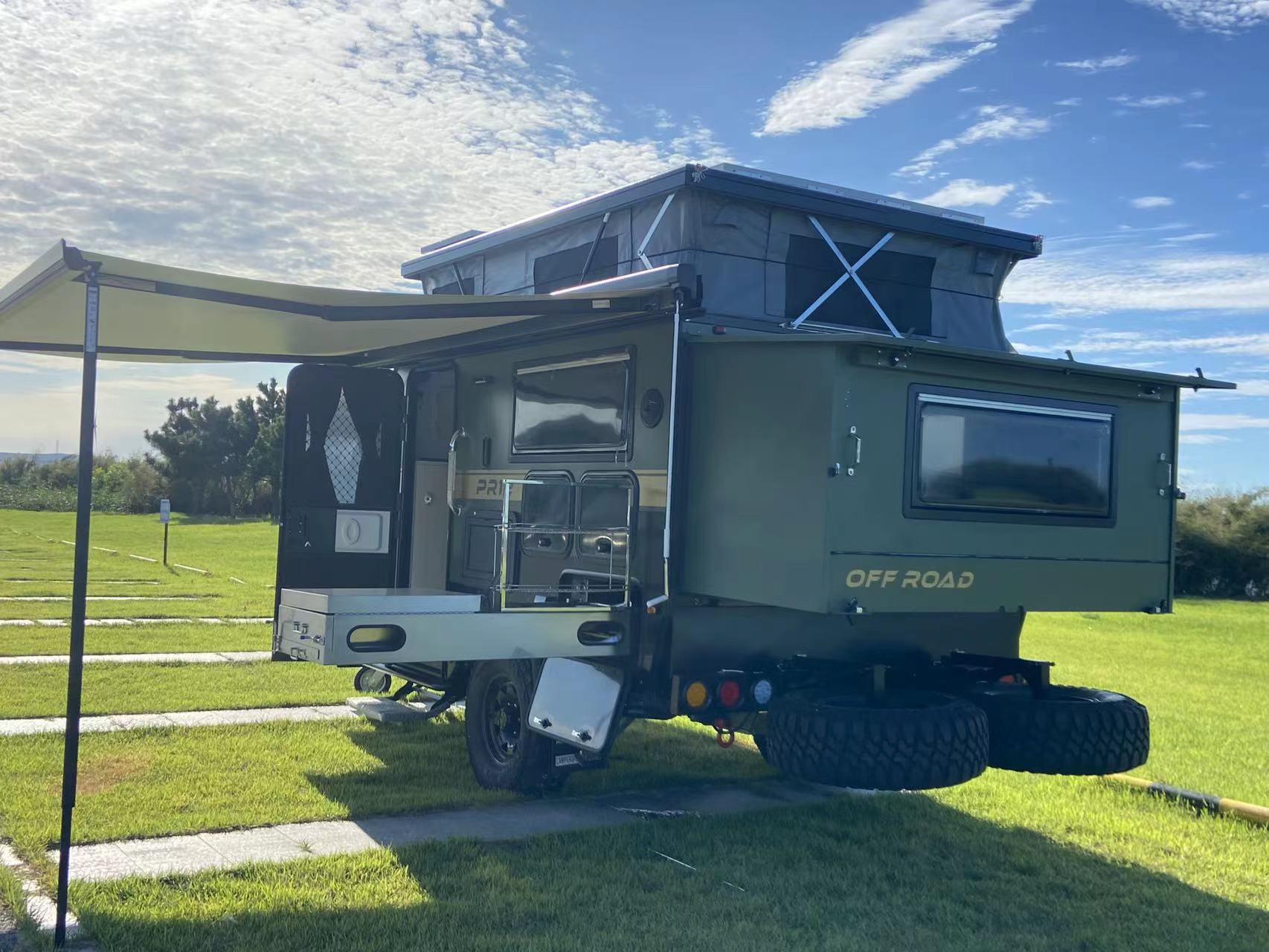 T — RV-QCAX12A - Space Capsule House