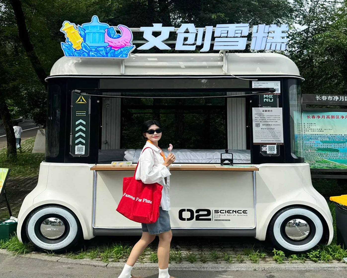 Food Truck — Multifunctional food mini food cart - Space Capsule House